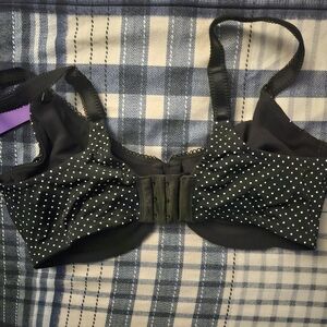 Olga | Intimates & Sleepwear | Olga Black Polka Dot Bra Size 36dd ...